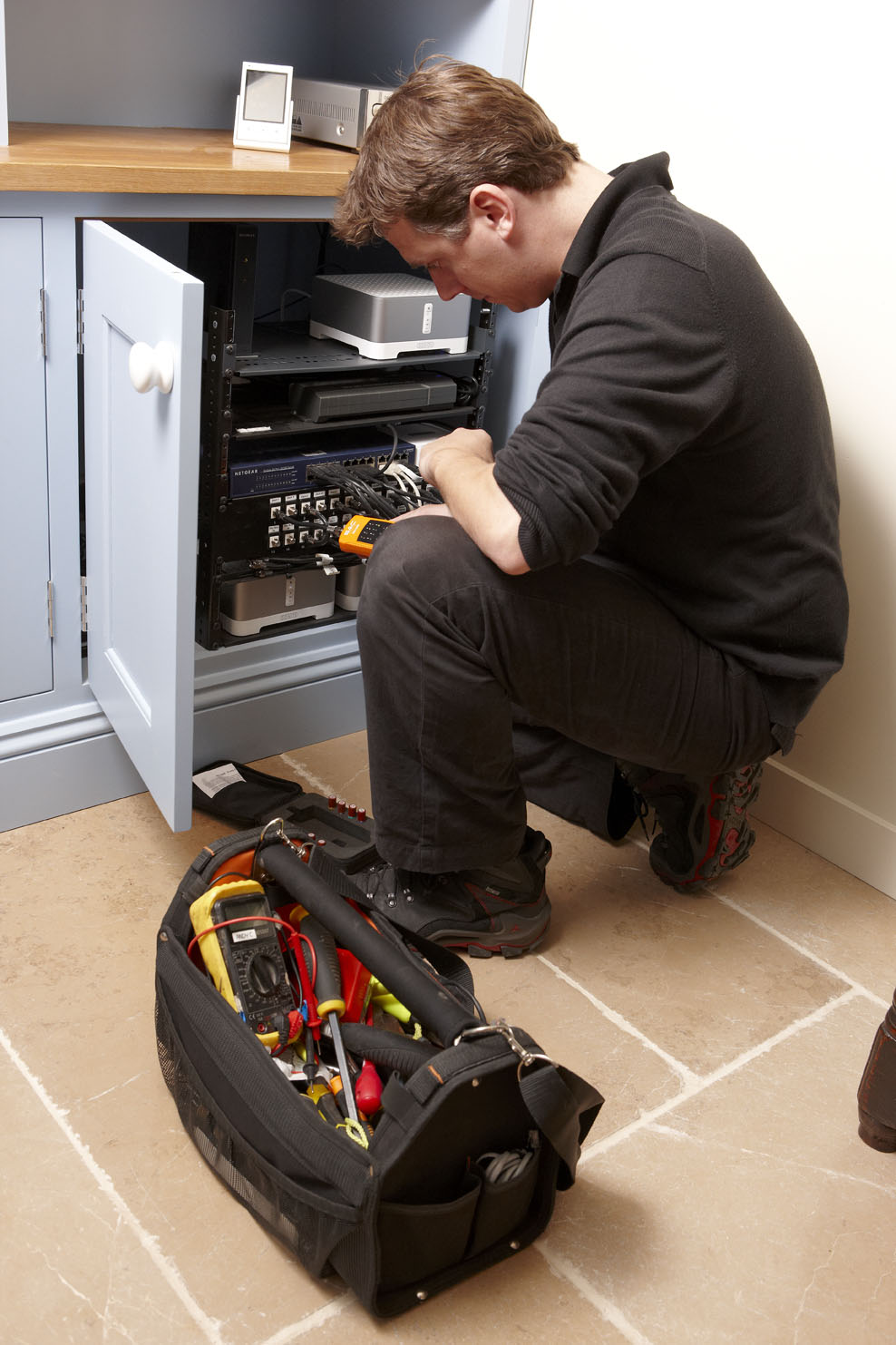 Custom AV Install For Home, Retail & Corporate - TMTV